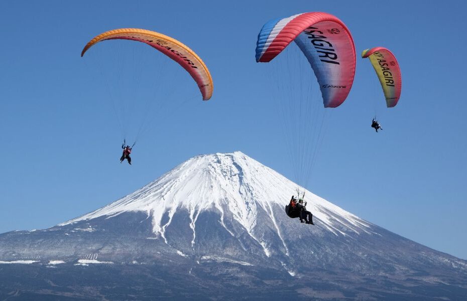 Japan’s iconic Mount Fuji: climbing routes and activities in Shizuoka